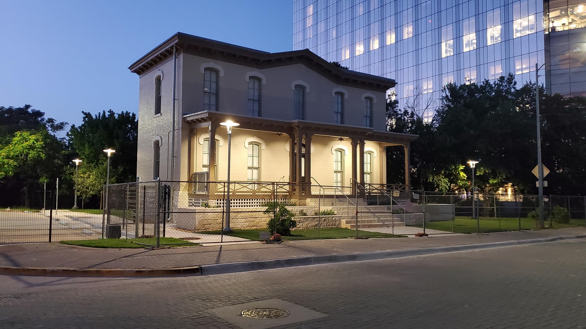 The Castleman Bull House Project - Jamail & Smith Construction