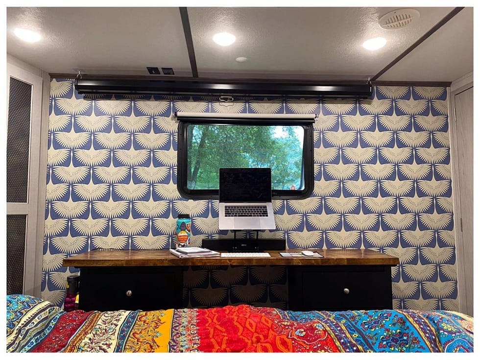 14 Creative RV Office and Workspace Ideas – Fulltime Families
